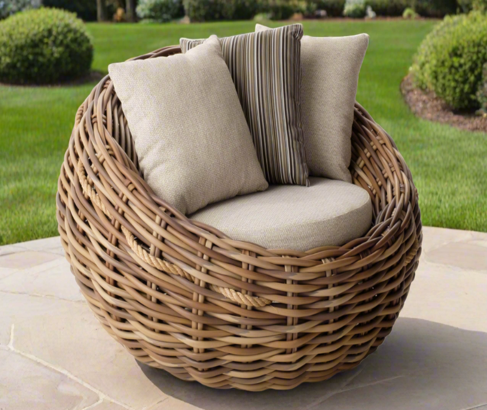Alfresco Cocoon Lounge Chair | Luxurious Seating | SKU: 40-18011B1-LC